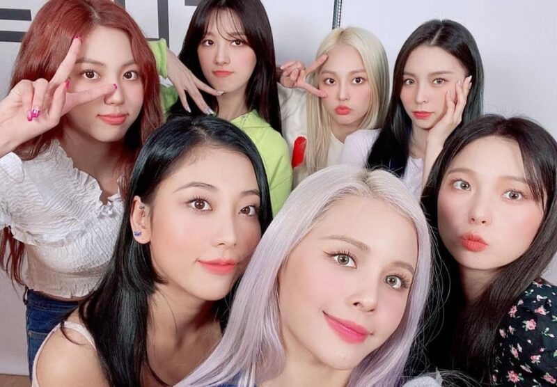 10 Moment Kebersamaan Member CLC, Rukun dan Kompak - Dailysia