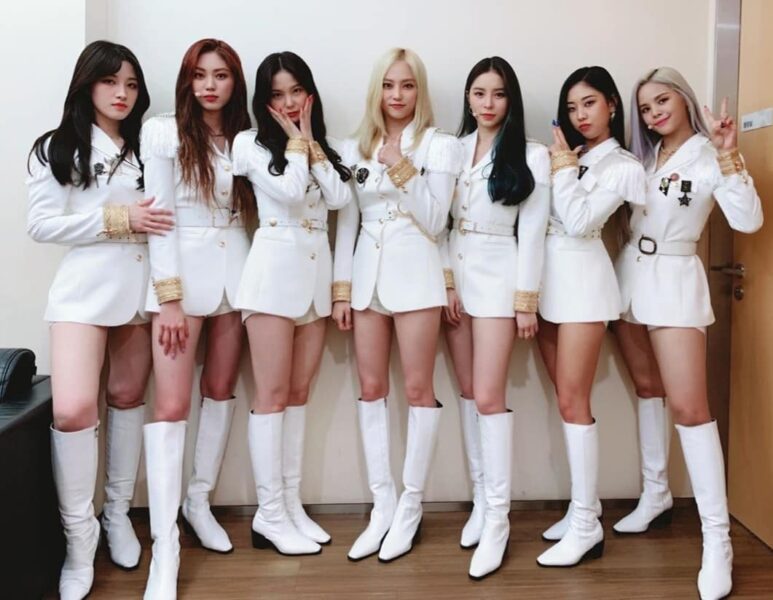 10 Moment Kebersamaan Member CLC, Rukun dan Kompak - Dailysia