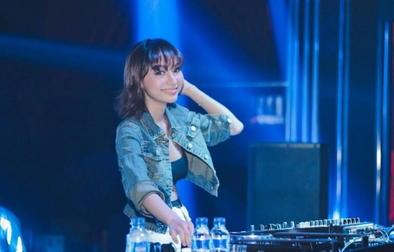 10 Pesona Irene Agustine, Istri Youtuber Bimo Picky Pick - Dailysia