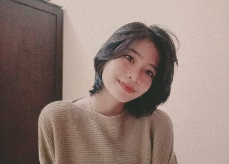 10 Potret Flora Shafiq, Member JKT48 yang Positif Covid-19 - Dailysia