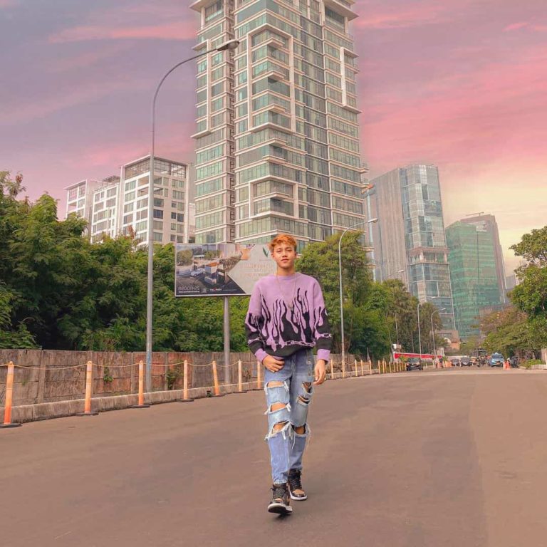 10 Potret Alfa Subagio, Seleb TikTok yang Viral di YouTube karena Video ...