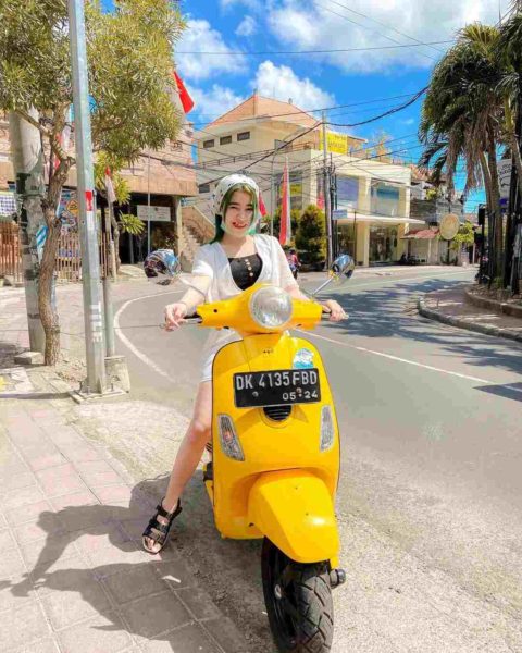 10 Potret Cantik Cahyaniryn, TikTokers Asal Purwodadi dengan Jutaan ...