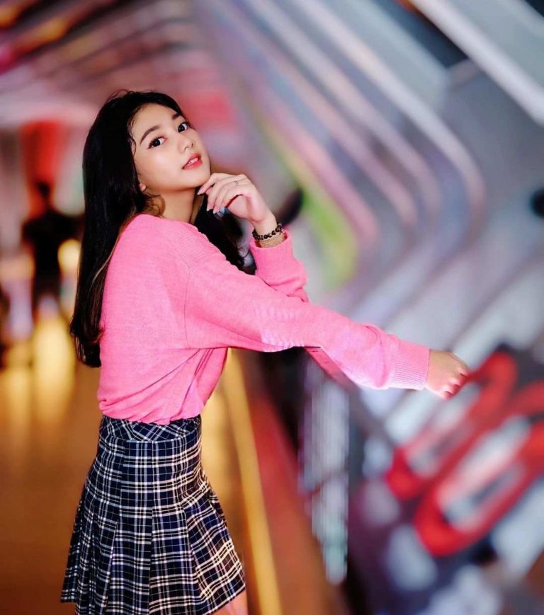 10 Pesona TikTokers Cantik Notnot Lidiawaty, Brand Ambassador EVOS ...