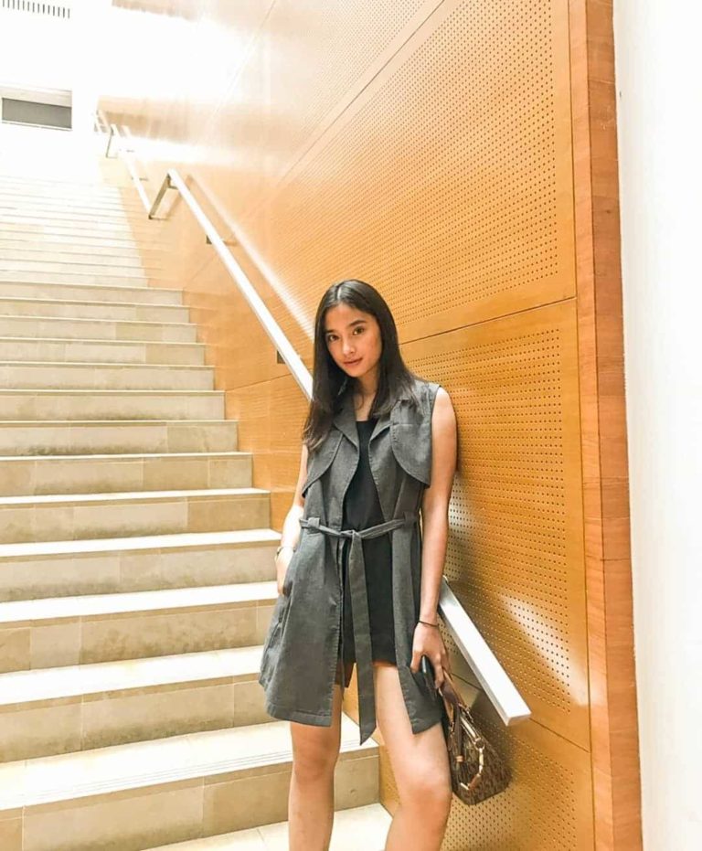 Punya Senyum Manis, 10 Pesona Desita Aurellya Pengasuh Baby Kiano ...