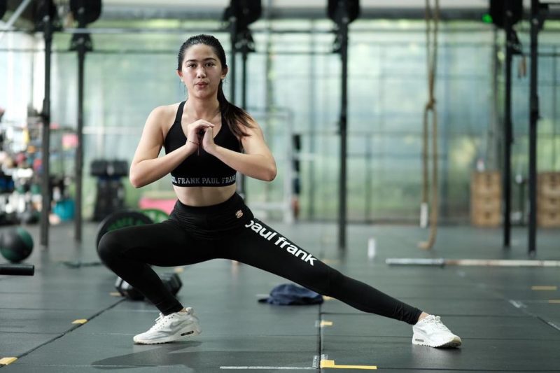 10 Potret Josephine Firmstone, Aktris Blasteran Australia Makassar yang ...