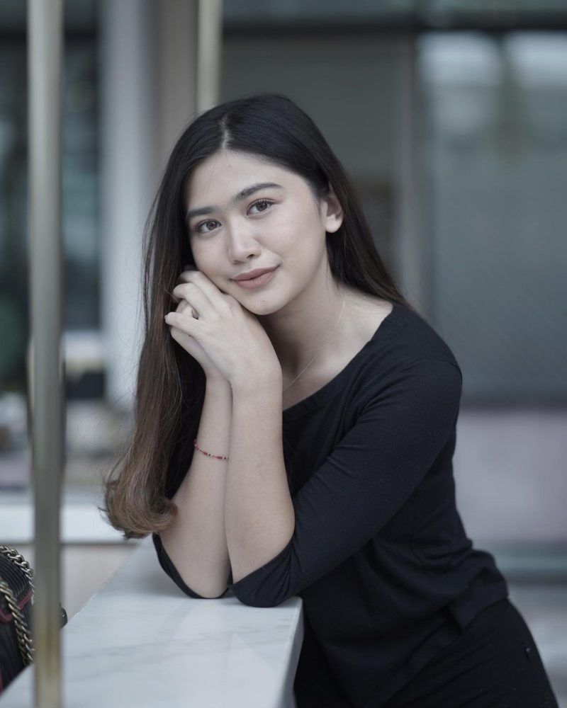 10 Potret Josephine Firmstone, Aktris Blasteran Australia Makassar yang ...