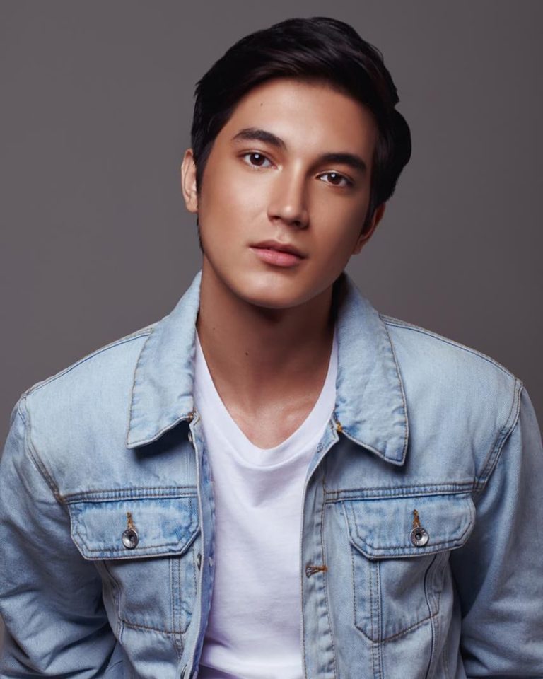 Junior Roberts - Biodata, Profil, Fakta, Umur, Agama, Pacar, Film