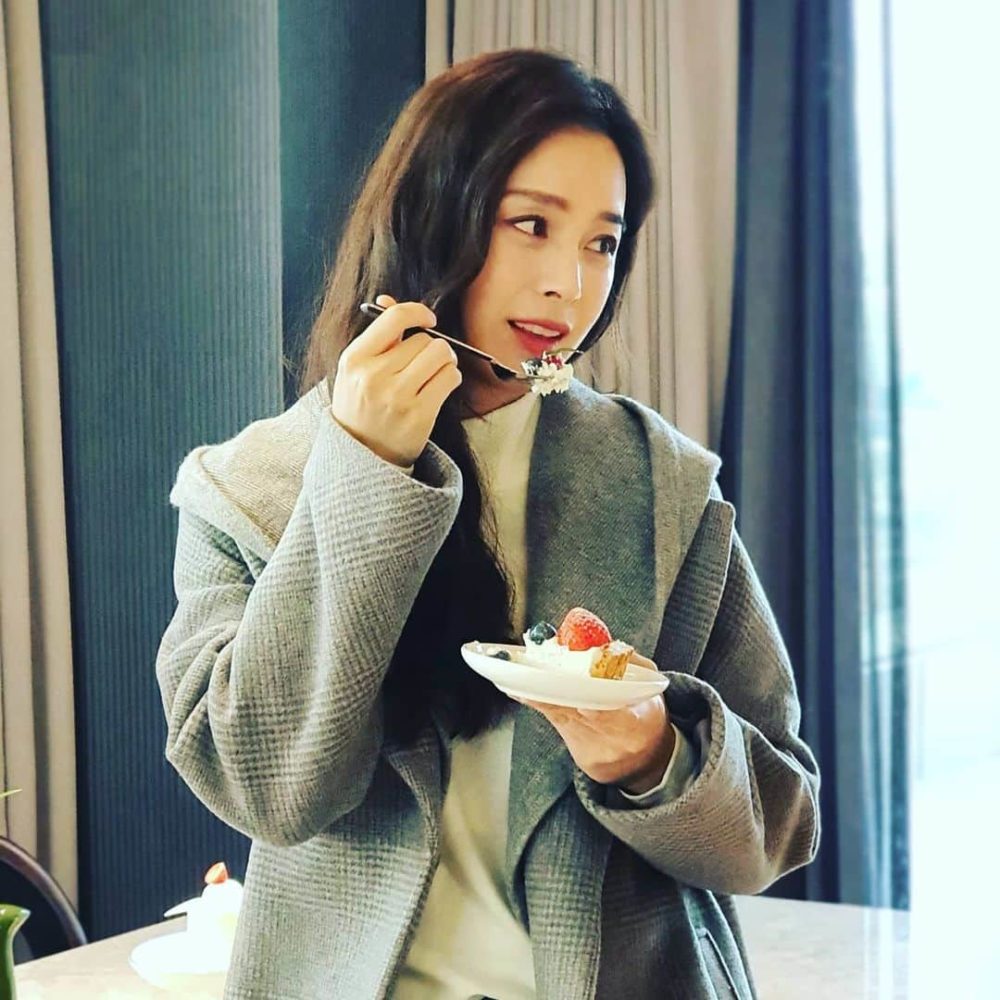 Kim Tae Hee - Biodata, Profil, Fakta, Umur, Agama, Pacar, Drama, Film