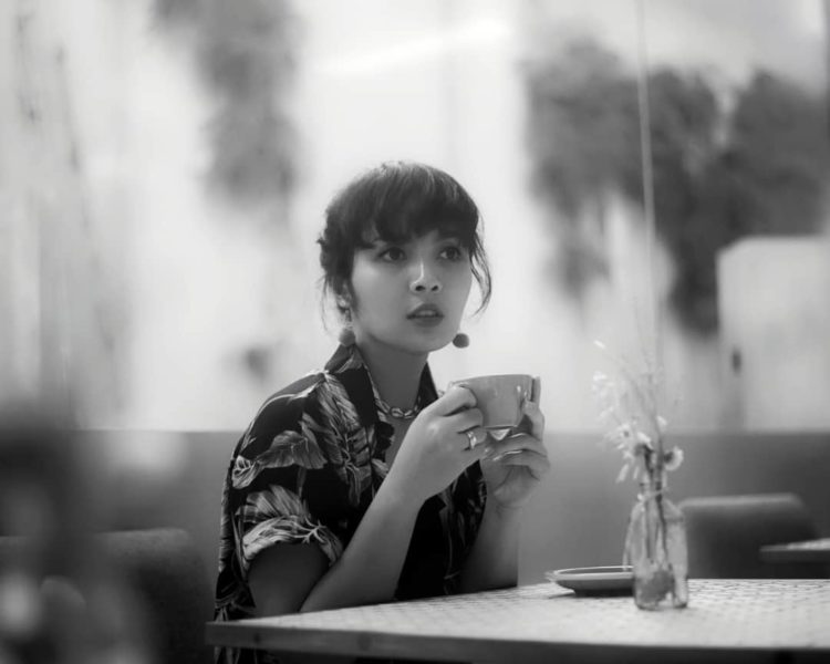 10 Pesona Widi Dwinanda, Aktris dan Presenter yang Masih Bak ABG - Dailysia