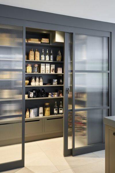 10 Ide Desain Pantry Biar Dapur Tetap Tampak Rapi - Dailysia
