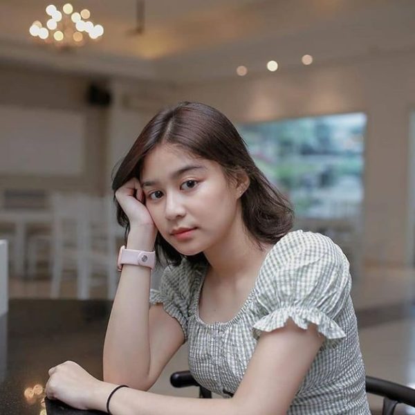 10 Pesona Alin Fauziah, Selebgram dan TikToker yang Punya Wajah Imut