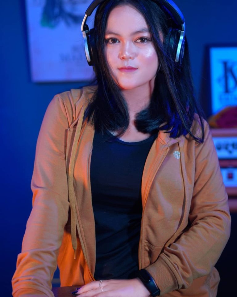 Kalia Siska - Biodata, Profil, Fakta, Umur, Agama, Pacar, Karier