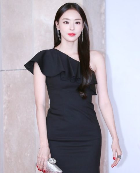 Lee Da Hee - Biodata, Profil, Fakta, Umur, Agama, Pacar, Drama