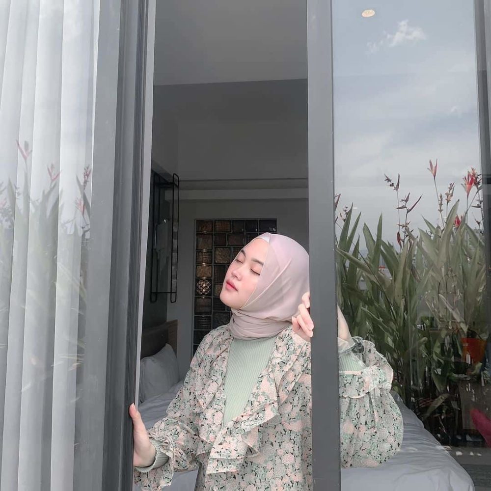 Putri Delina - Biodata, Profil, Fakta, Umur, Agama, Pacar, Karier