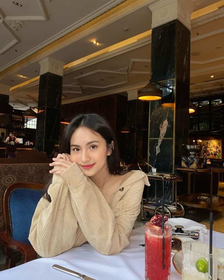 Yuk Kenalan, 10 Potret Angie Marcheria Brand Ambassador Bigetron