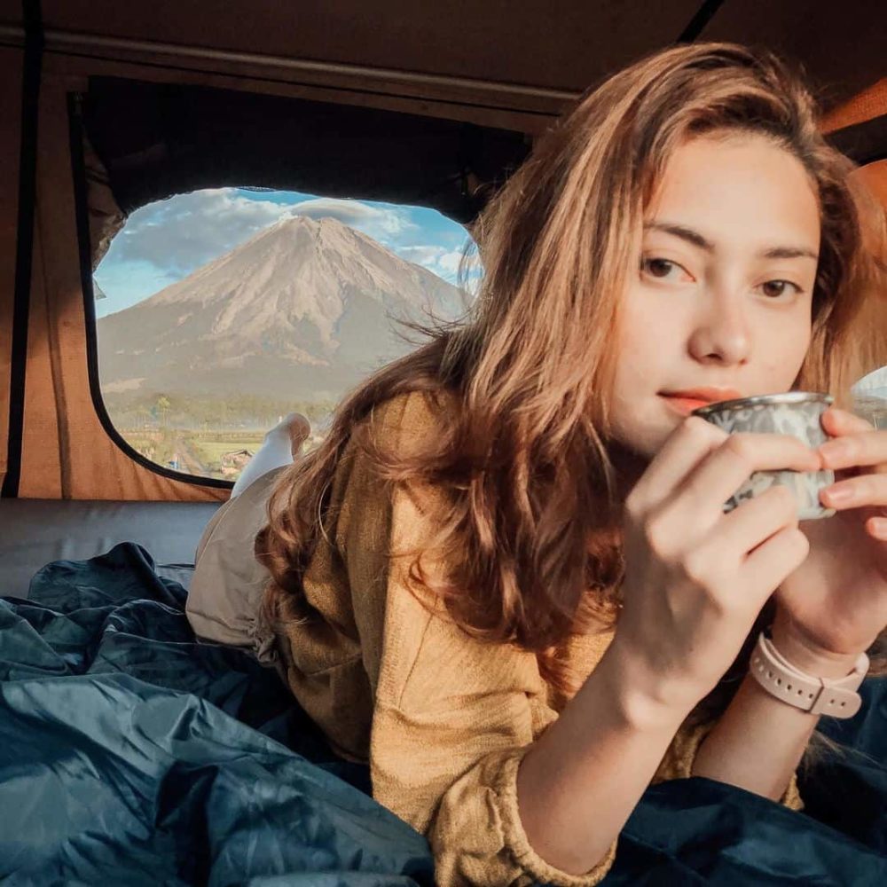 10 Potret Azmi Wanda, TikToker Cantik 'Kembaran' Rachquel Nesia