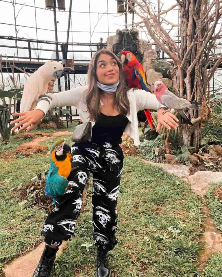 10 Pesona Lula Lahfah, Selebgram Hoki Pernah Live Bareng Justin Bieber