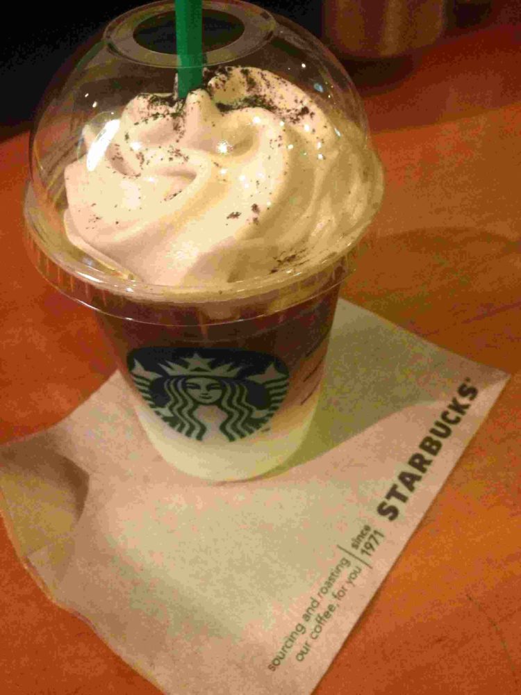 Favorit Anak Muda, 10 Menu Starbucks yang Banyak Dipesan - Dailysia