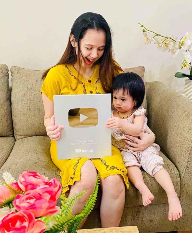 10 Pesona Meiza Aulia Coritha, Istri Eza Gionino yang Menawan - Dailysia