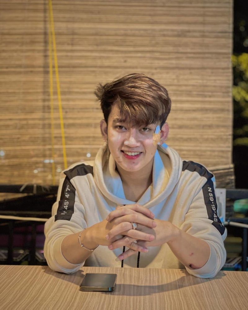 Bak Oppa Korea, 10 Potret Razor Fathanah Seleb TikTok Asal Padang