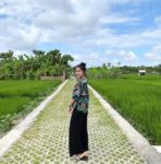 10 Potret Cantik Elsa Japasal, TikToker Manis Bersuara Merdu - Dailysia