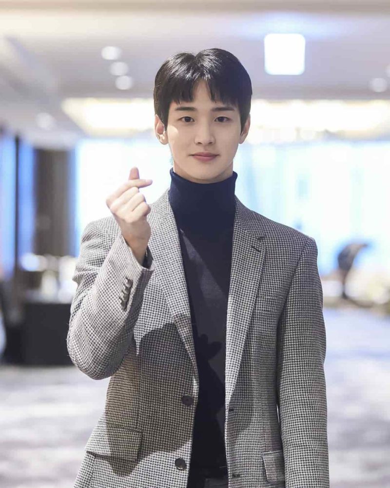 Jang Dong Yoon - Biodata, Profil, Fakta, Umur, Agama, Pacar, Drama, Film