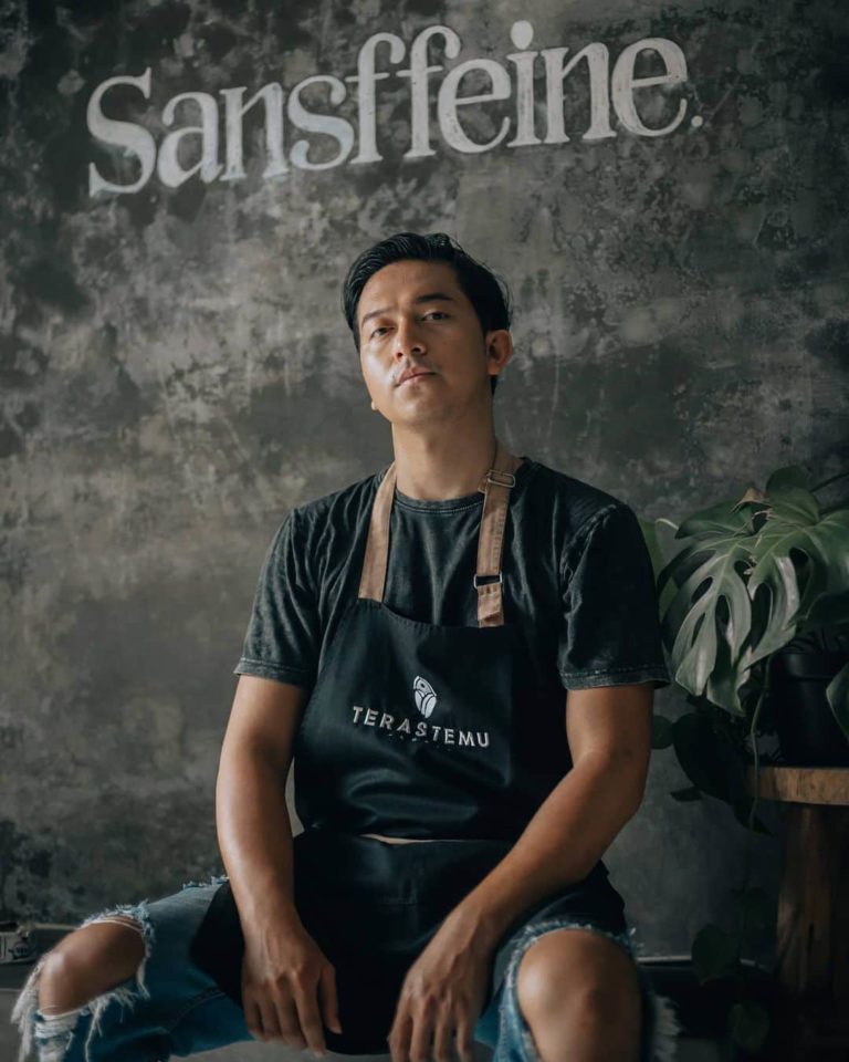 Putra Dinata - Biodata, Profil, Fakta, Umur, Agama, Pacar, Film