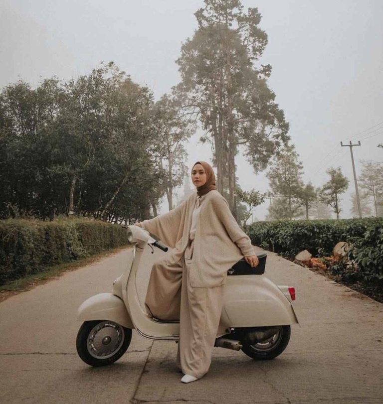 10 Potret Nisa Cookie, Influencer Gaya Hijab Stylish dan Modis - Dailysia