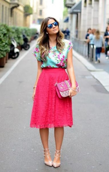 Tampak Manis, 10 OOTD Rok Renda Warna Pastel - Dailysia