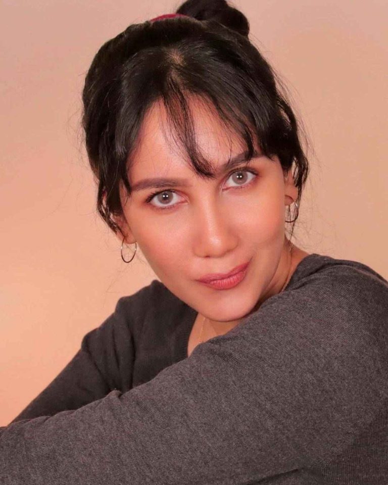 10 Inspirasi Makeup Suhay Salim, Beauty Vlogger Kenamaan Tanah Air ...