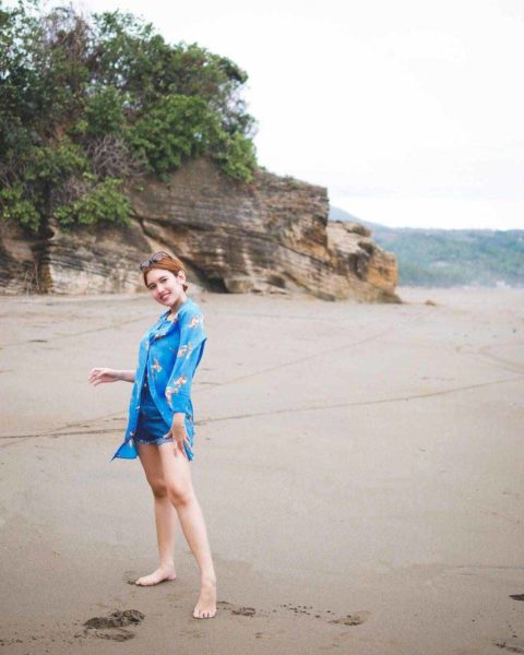 10 Pesona Shely Che, Food Vlogger Suka Mukbang Makanan Pedas