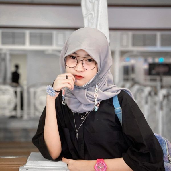 Juyy Putri - Biodata, Profil, Fakta, Umur, Agama, Pacar, Karier Juyy Putri - Biodata, Profil, Fakta, Umur, Agama, Pacar, Karier