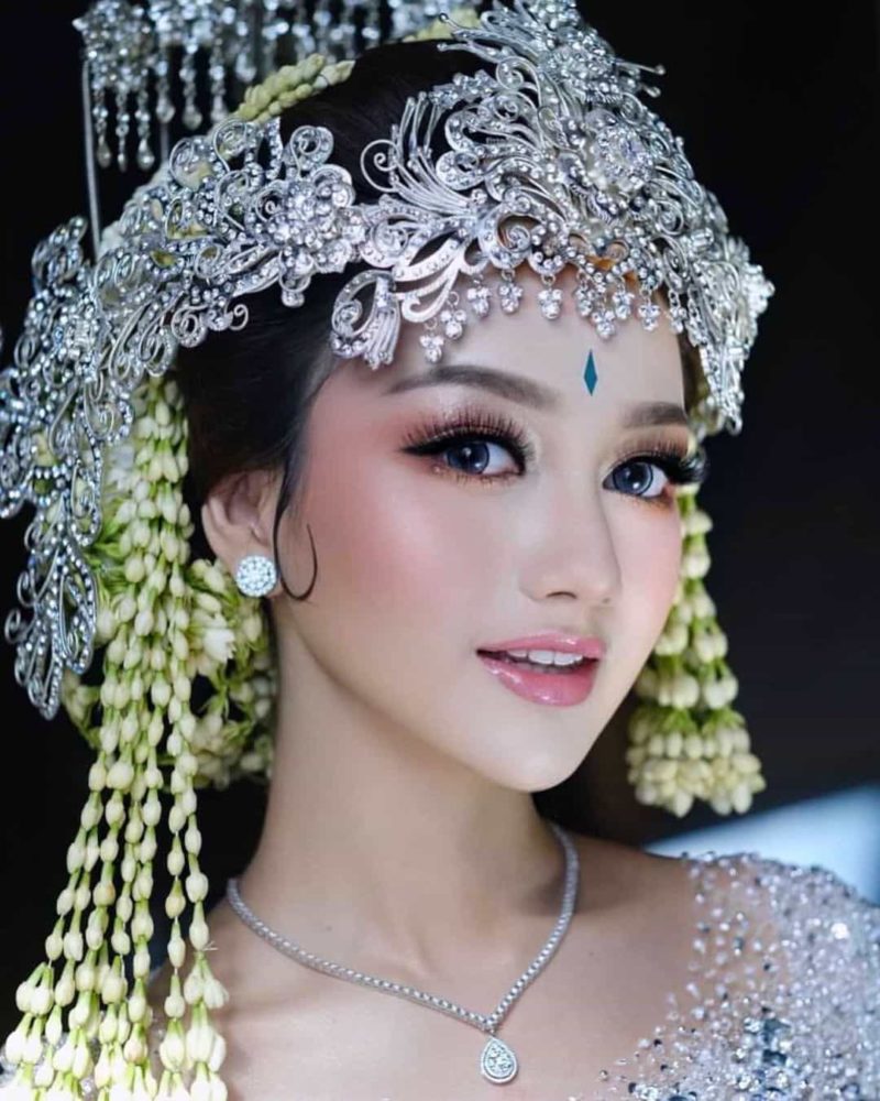 Nanda Arsyinta - Biodata, Profil, Fakta, Umur, Agama, Suami