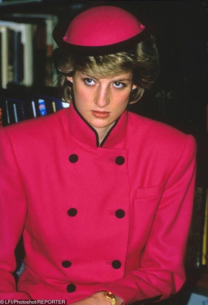 Manis dan Anggun, 10 Inspirasi Outfit Serba Pink ala Lady Diana - Dailysia