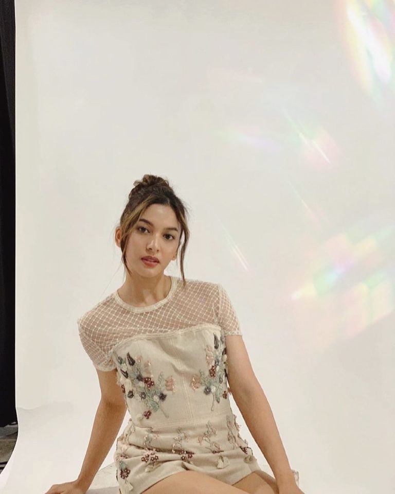 Alisia Rininta - Biodata, Profil, Fakta, Umur, Agama, Suami, Film