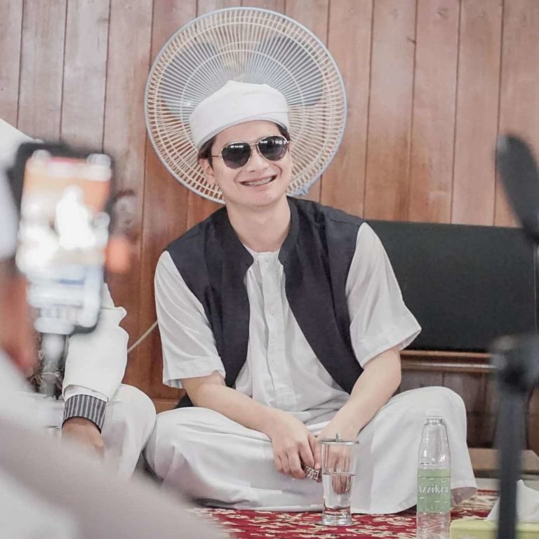 Alvin Faiz - Biodata, Profil, Fakta, Umur, Agama, Istri, Karier