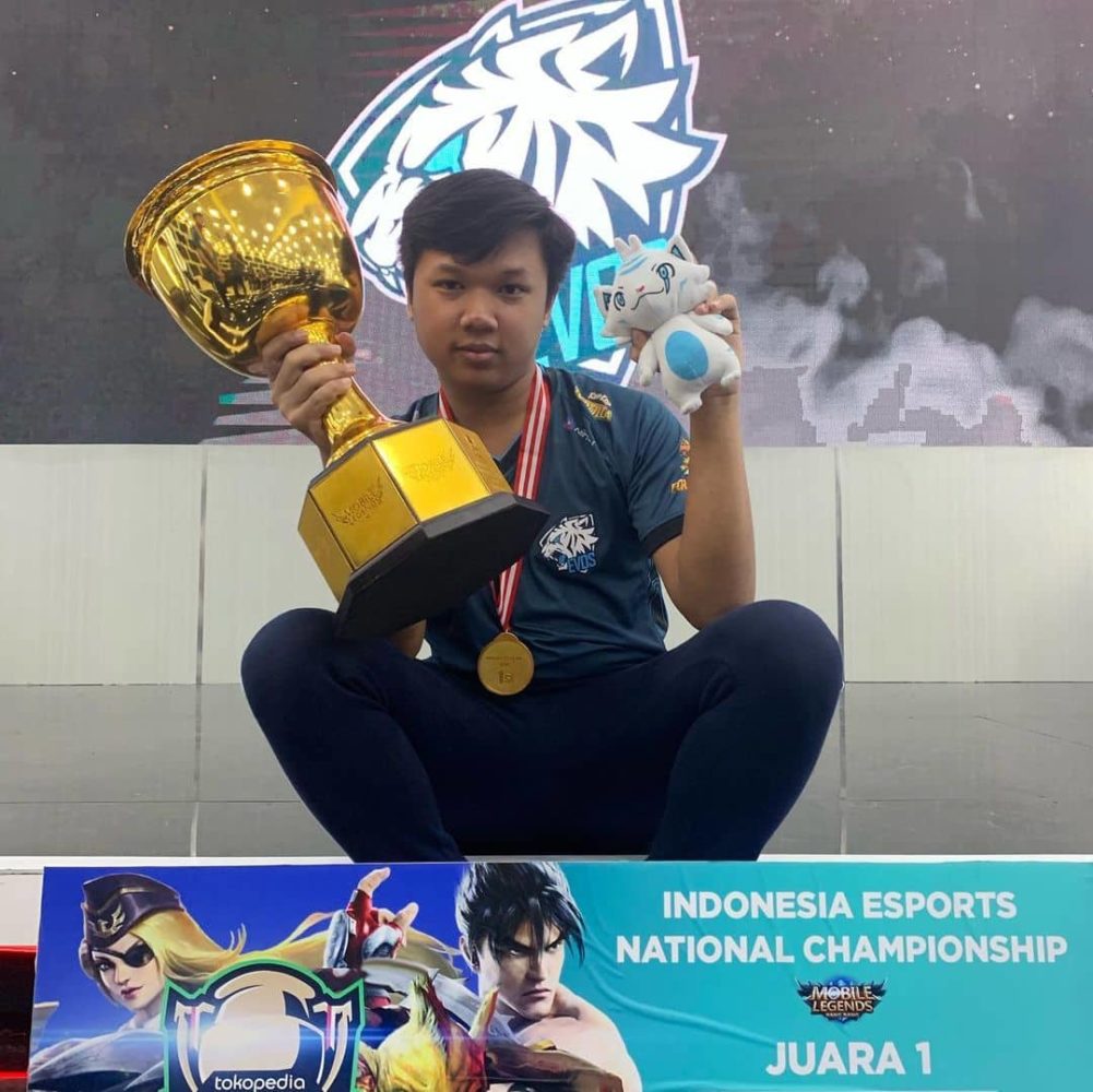 EVOS Luminaire - Biodata, Profil, Fakta, Umur, Agama, Pacar