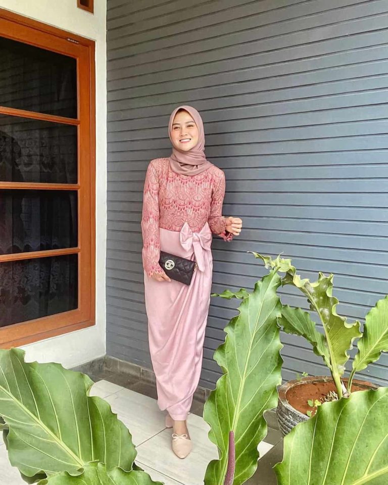 Henny Rahman - Biodata, Profil, Fakta, Umur, Agama, Suami, Karier