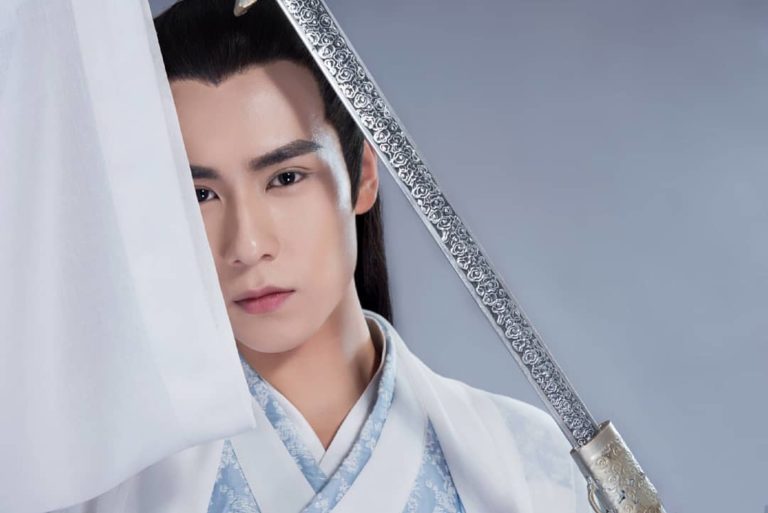 Hu Yi Tian - Biodata, Profil, Fakta, Umur, Agama, Pacar, Karier