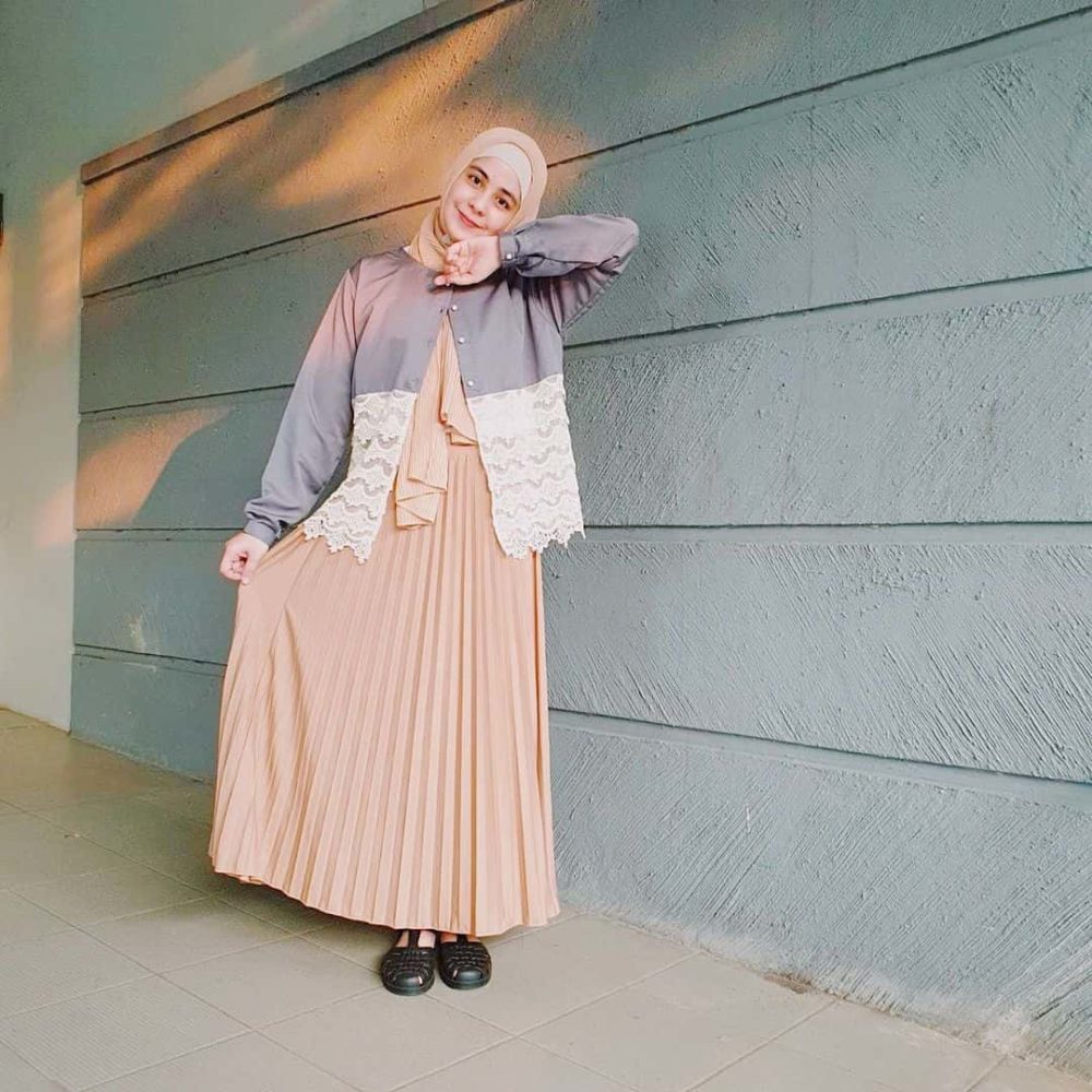 Risty Tagor - Biodata, Profil, Fakta, Umur, Agama, Suami, Film