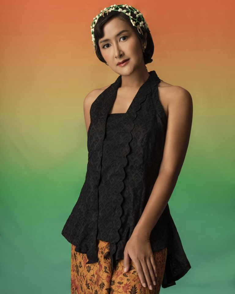 Widi Mulia - Biodata, Profil, Fakta, Umur, Agama, Suami, Film