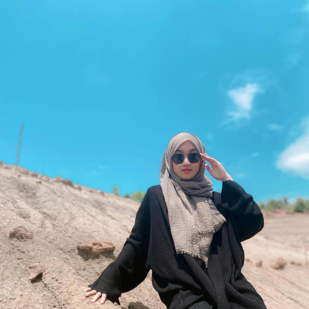 Adira Sahara Putri - Biodata, Profil, Fakta, Umur, Agama, Suami