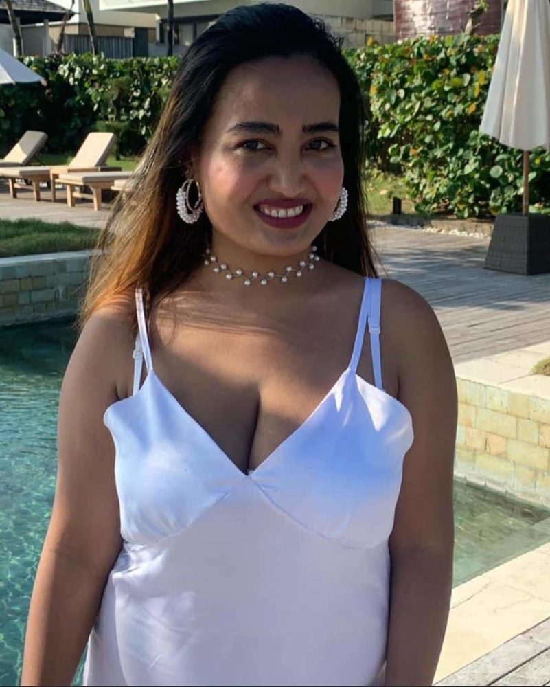 Lina Mukherjee - Biodata, Profil, Fakta, Umur, Agama, Pacar, Karier