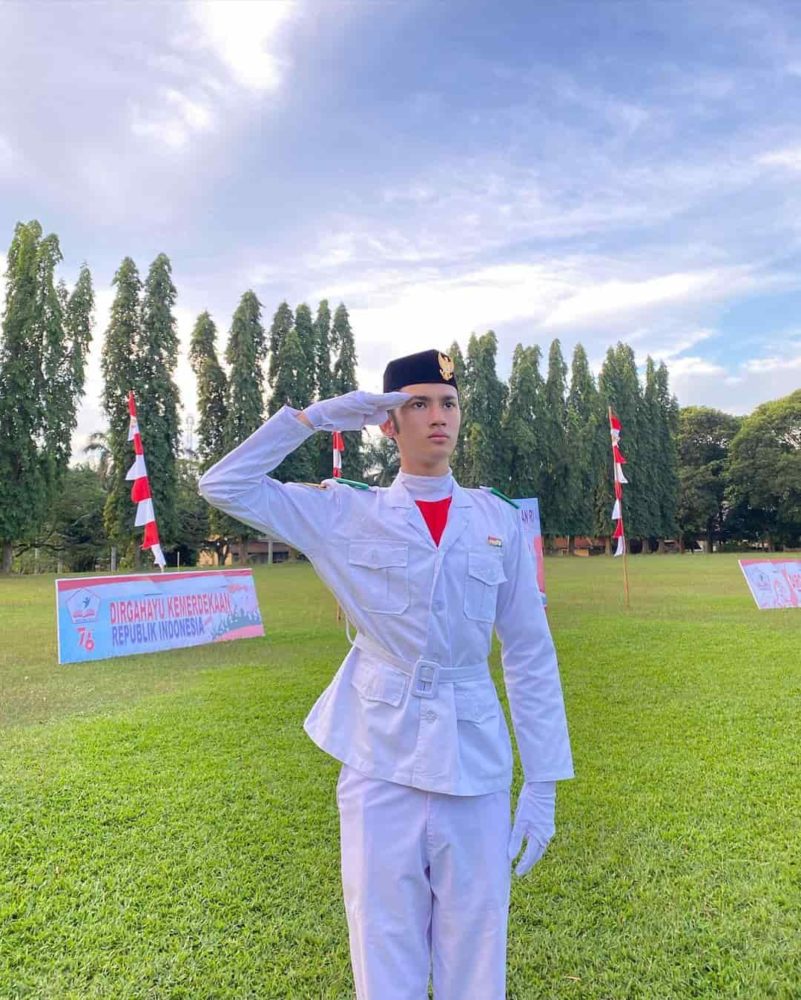 Clay Gribble - Biodata, Profil, Fakta, Umur, Agama, Pacar, Film