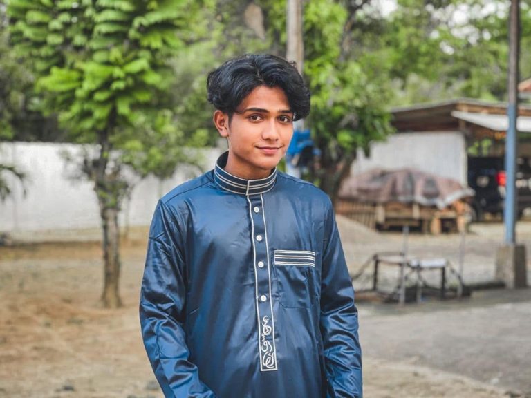 Husain Basyaiban - Biodata, Profil, Fakta, Umur, Agama, Pacar