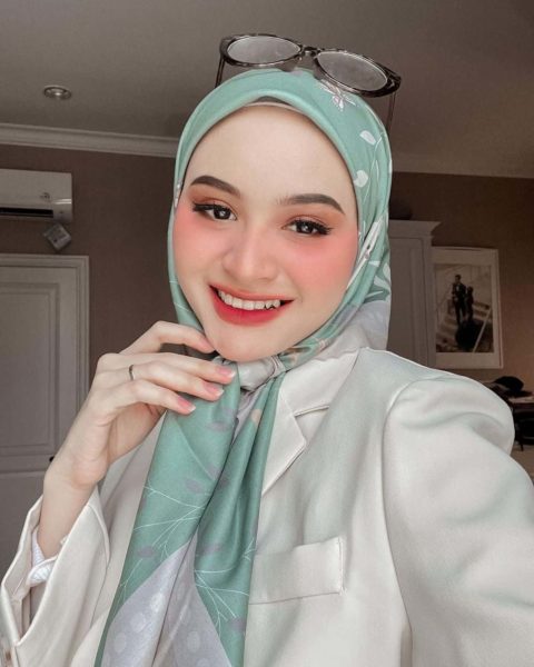 Sabrina Salsabila - Biodata, Profil, Fakta, Umur, Agama, Suami