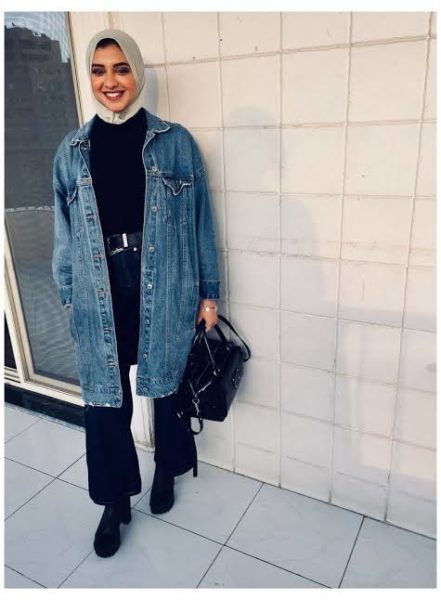 Trendy, 10 OOTD Jaket Jeans Hijab - Dailysia