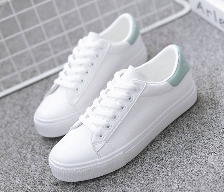 10 Model Sepatu Wanita, Sesuaikan dengan Gayamu - Dailysia