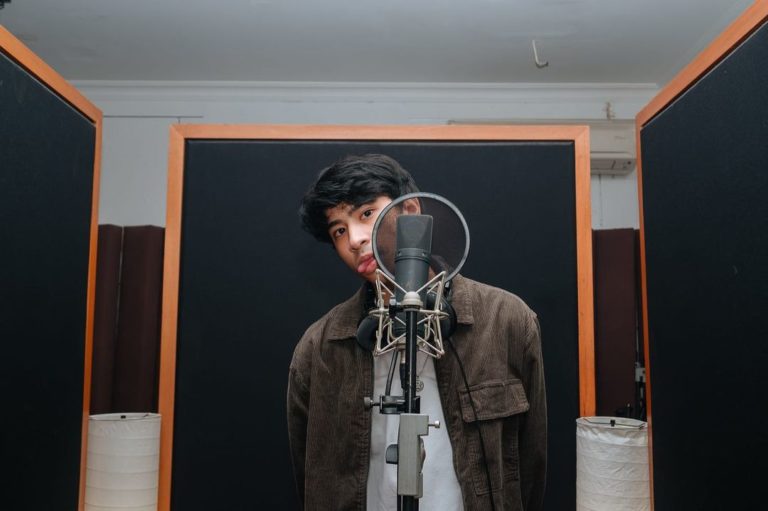 Devano Danendra - Biodata, Profil, Fakta, Umur, Agama, Pacar