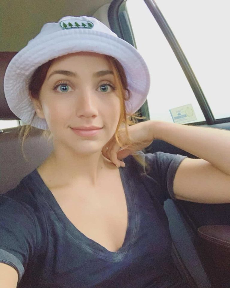Emily Rudd - Biodata, Profil, Fakta, Umur, Agama, Pacar, Karier